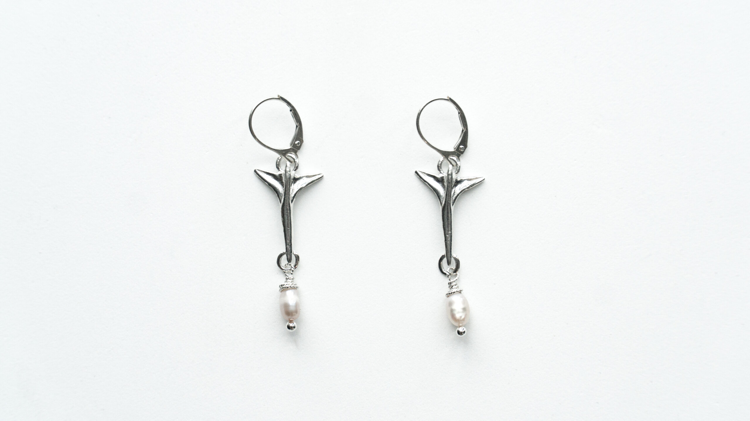 Fishbone Dangles with Pearls - ROQUE designs