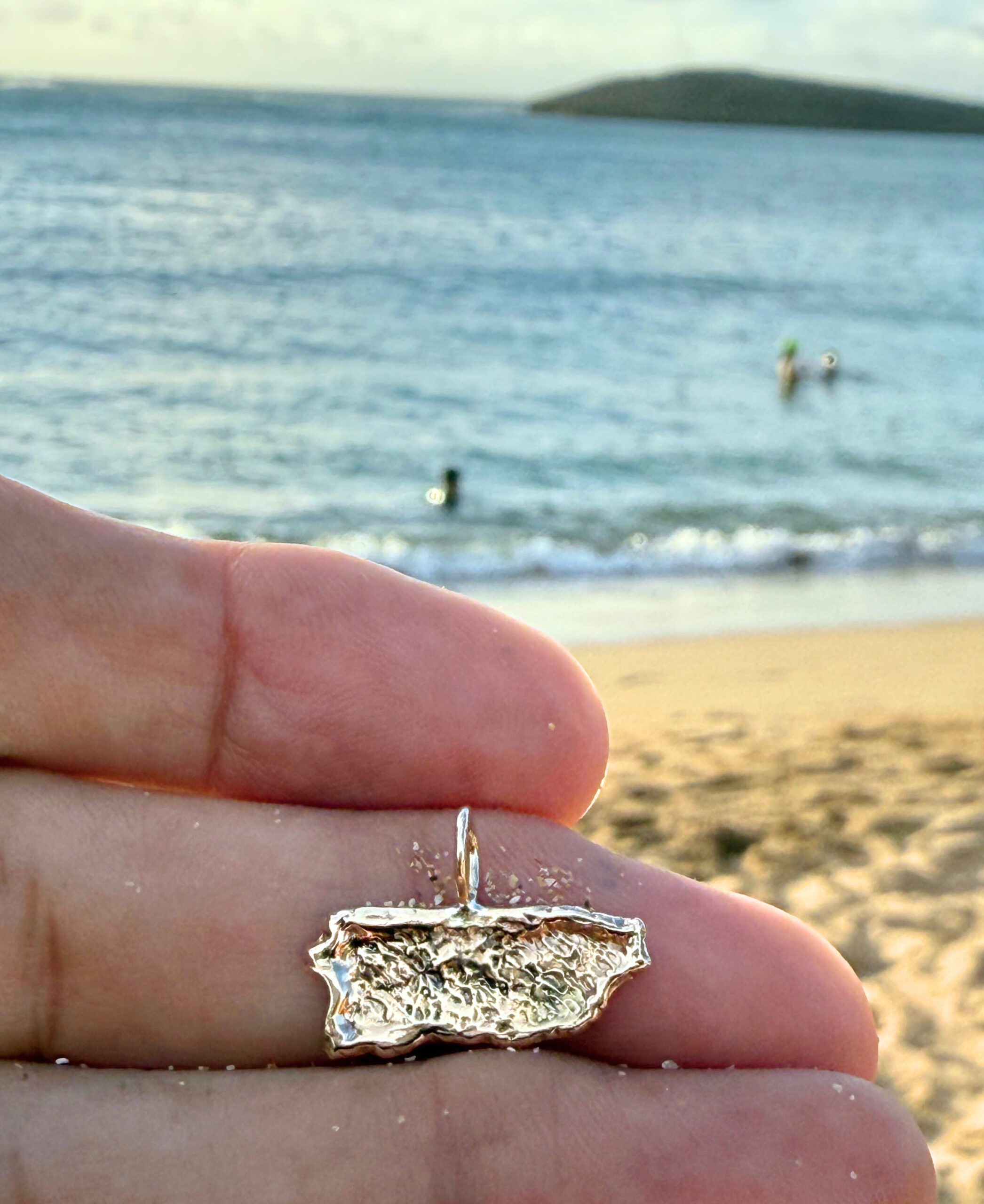 ROQUE designs - Weareable Art Shop - ROQUE designs Weareable Art ...